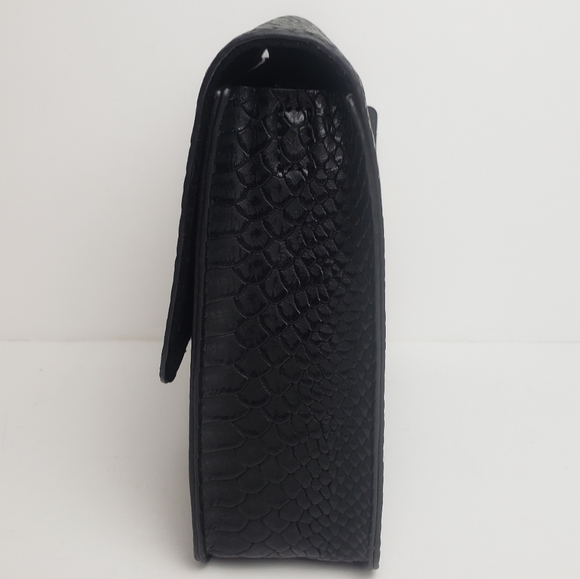 Bioworld | Bags | How To Train Your Dragon Toothless Mini Crossbody ...